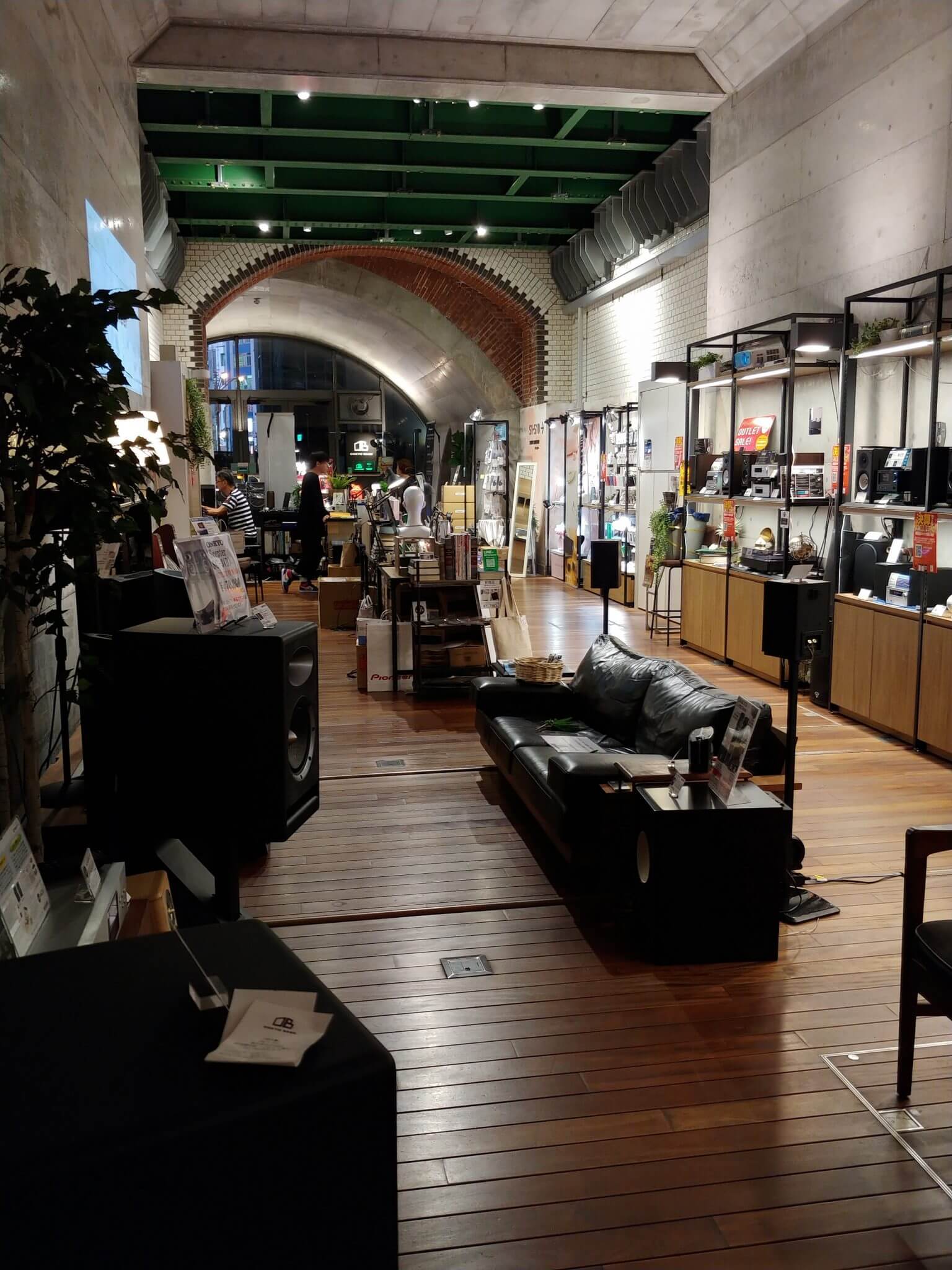 こだわりが詰まる旧万世橋駅 mAAch ecute(マーチエキュート)｜AKIHABARA BASECAMP